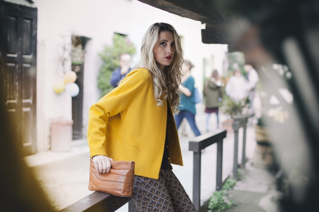 Come abbinare una giacca color senape | fashioninfusion